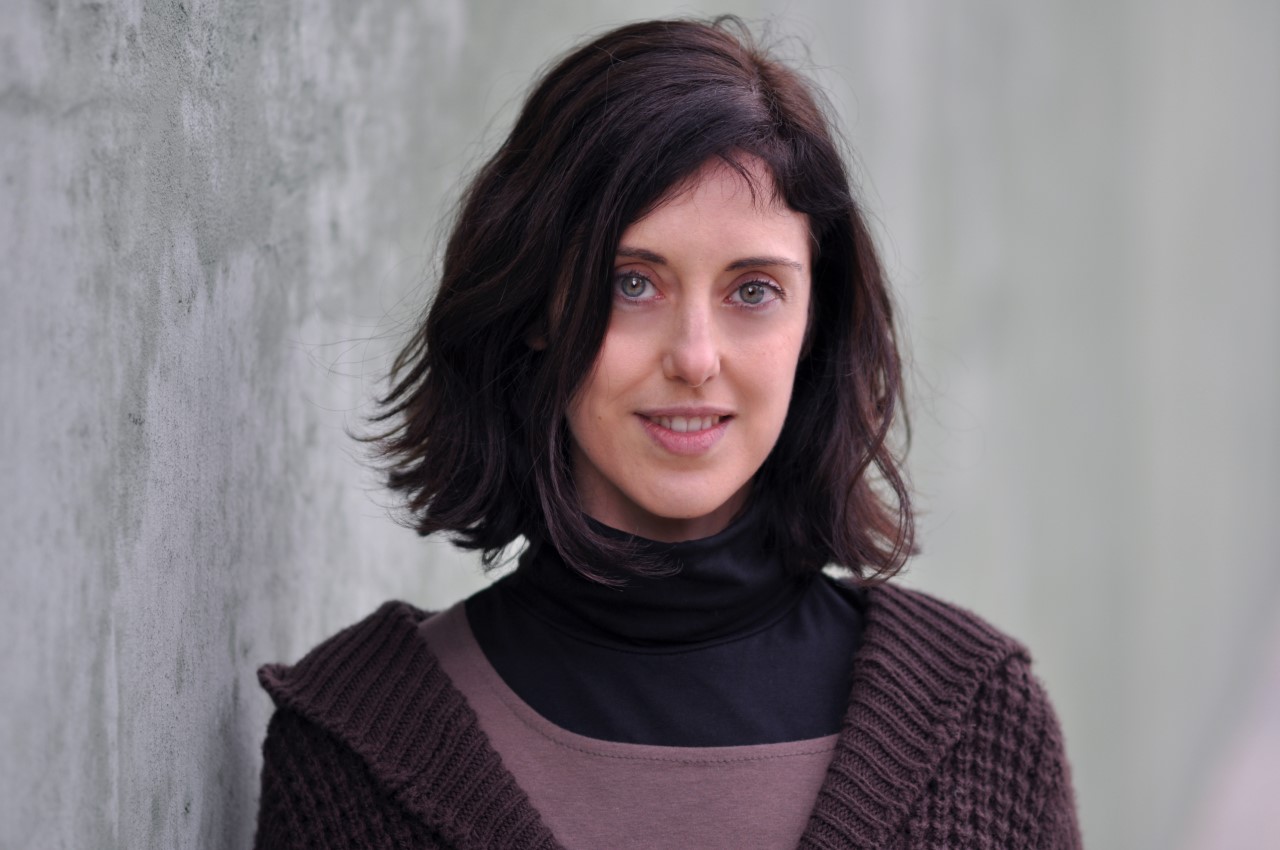 La escritora Irene Vallejo presenta en Cartagena Piensa 'El infinito en ...