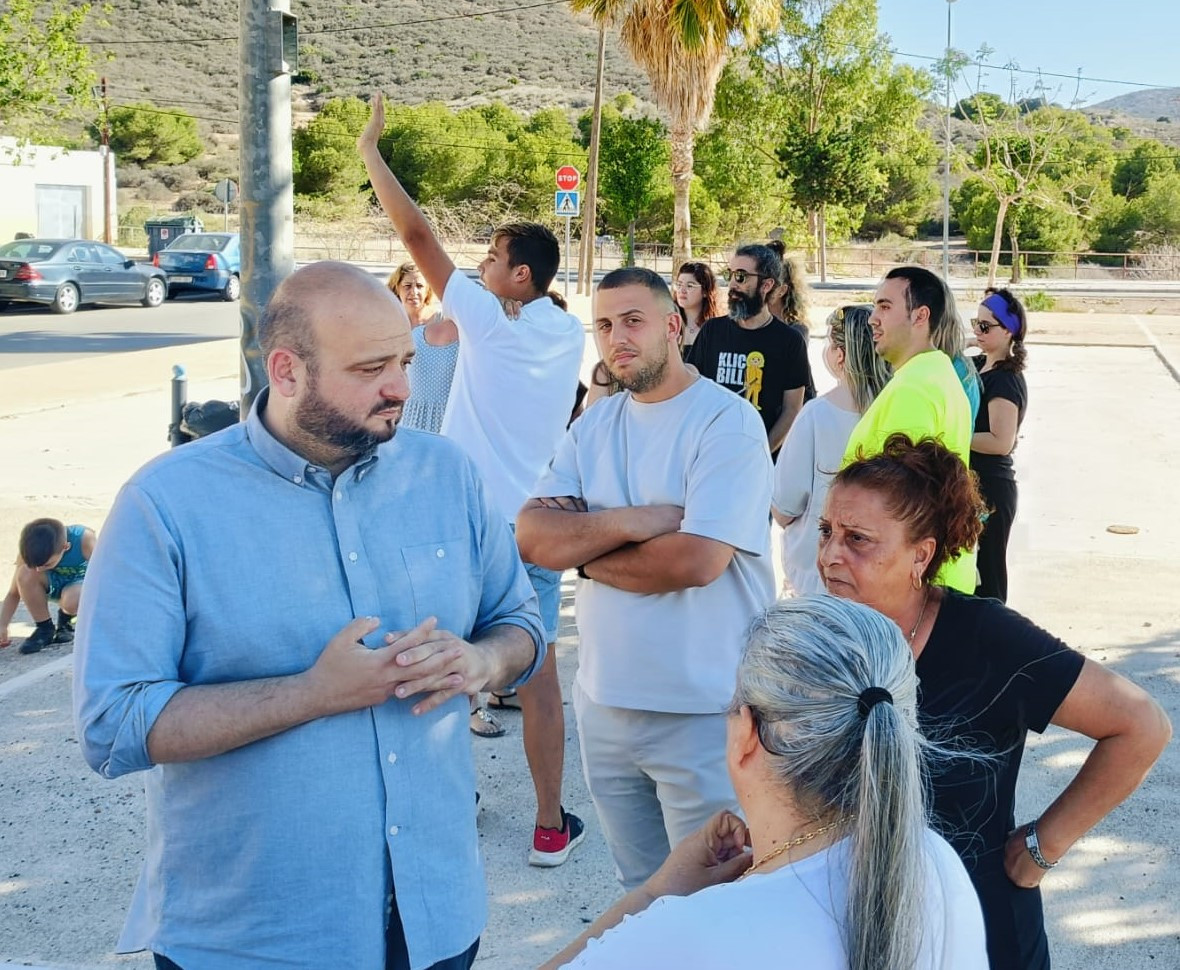 El PSOE respalda las protestas de los vecinos de Lo Campano ...