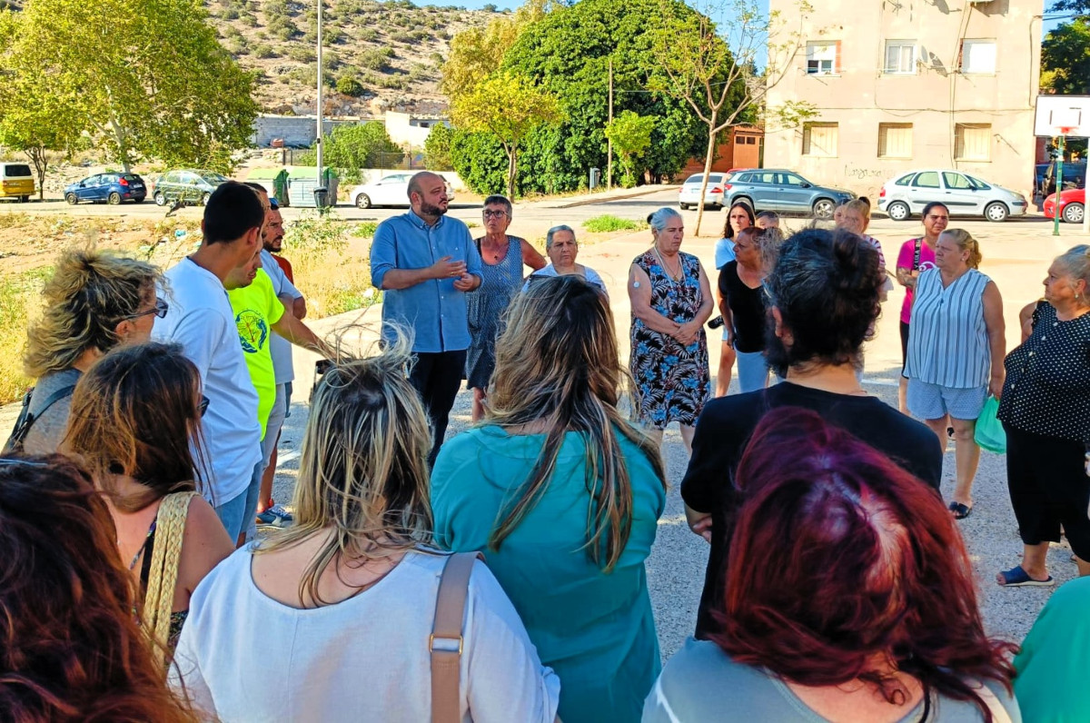 El PSOE respalda las protestas de los vecinos de Lo Campano ...